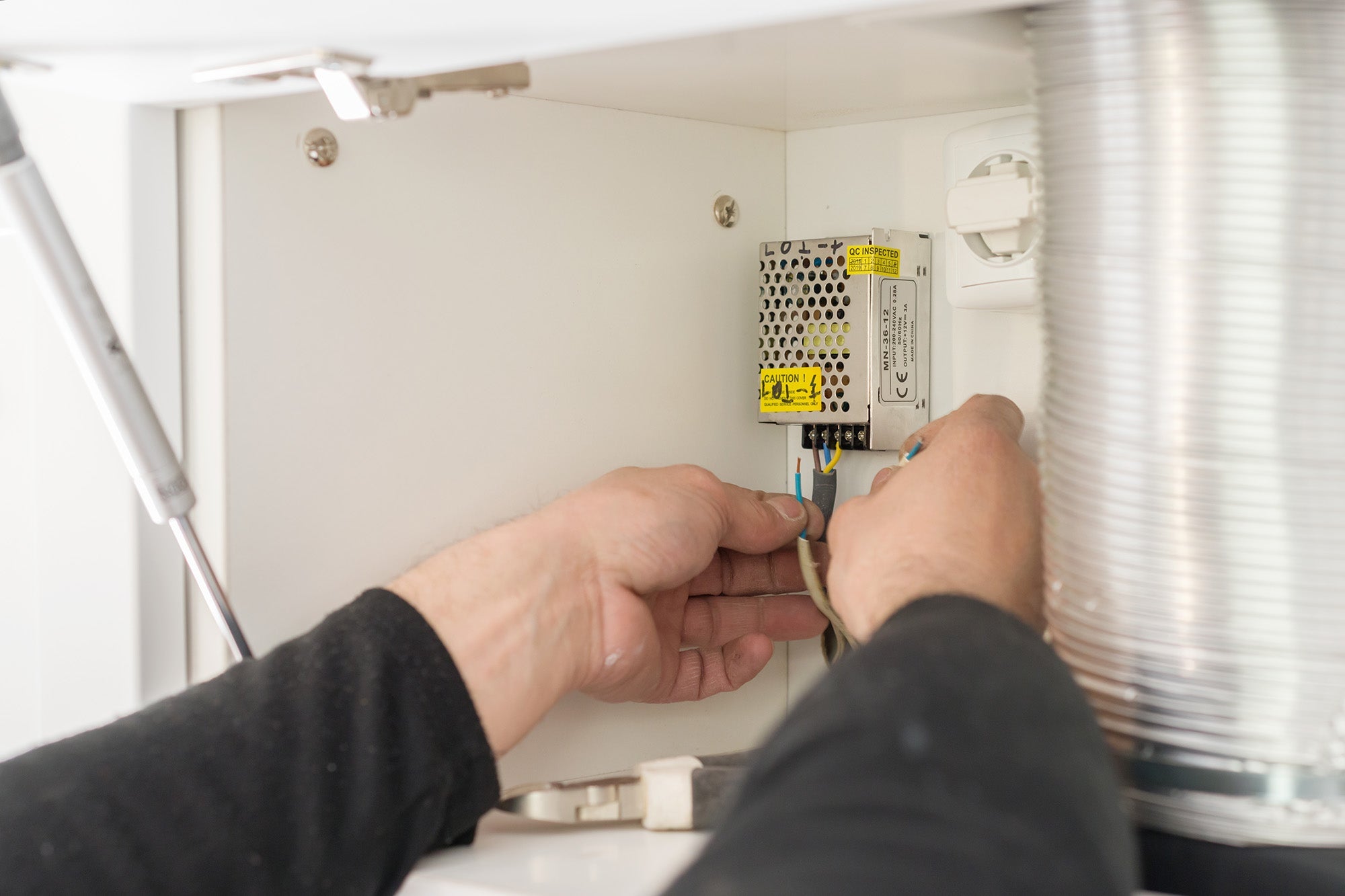 LED-Trafos & Transformatoren – 12V/24V für GU5.3 MR16 & LED-Systeme ...